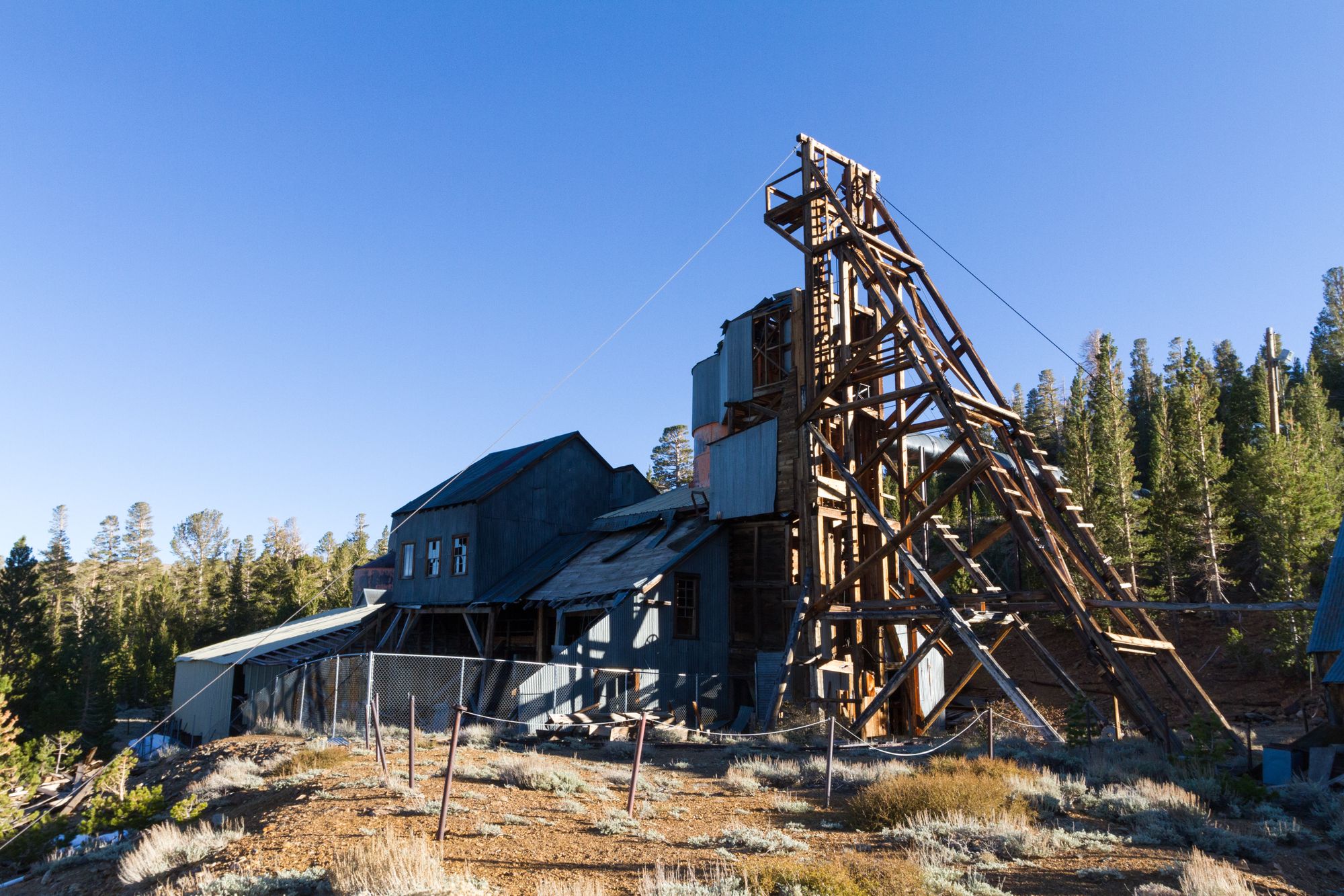 Log Cabin Mine